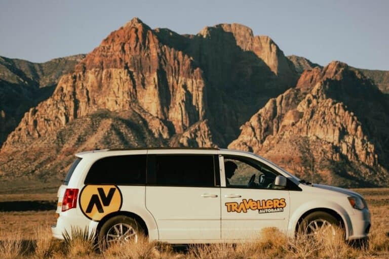 Minivan Rentals & RV Rentals USA | Travellers Autobarn USA